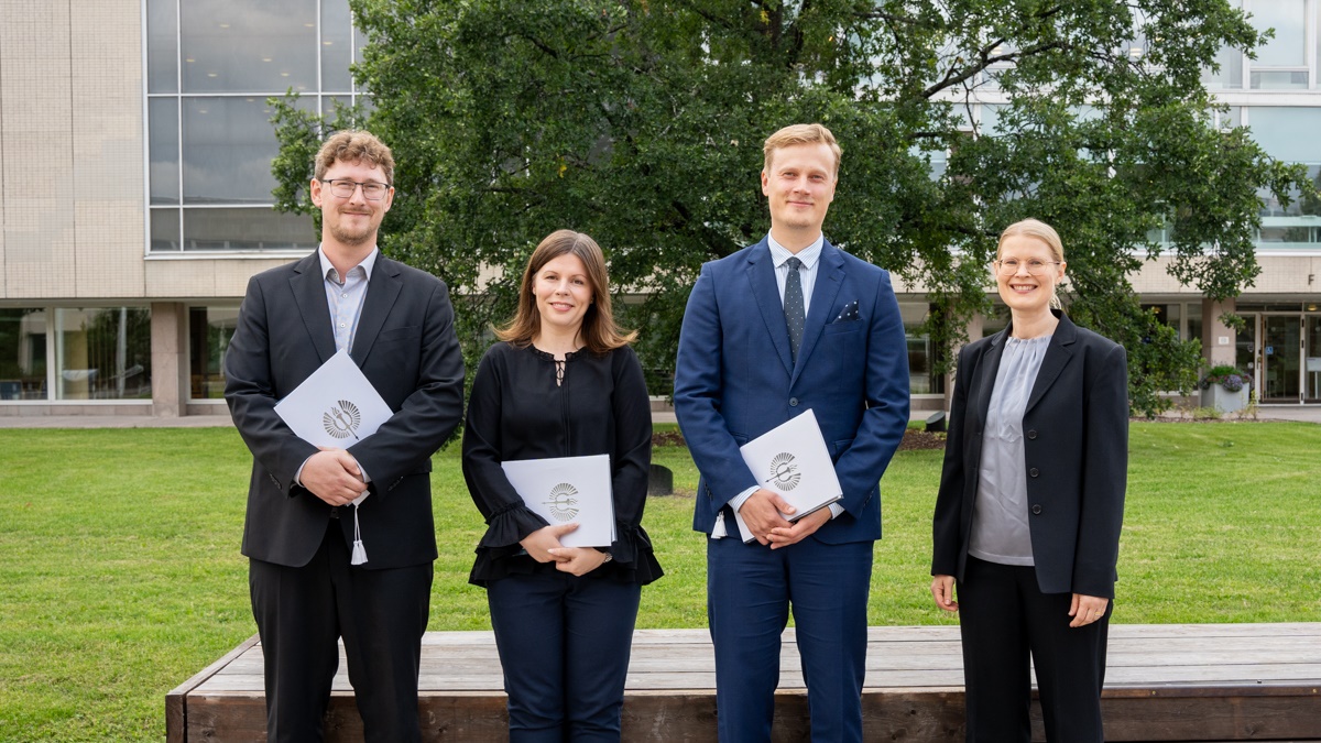 Seura palkitsi neljä tutkijaa laadukkaista ja ajankohtaisista ...